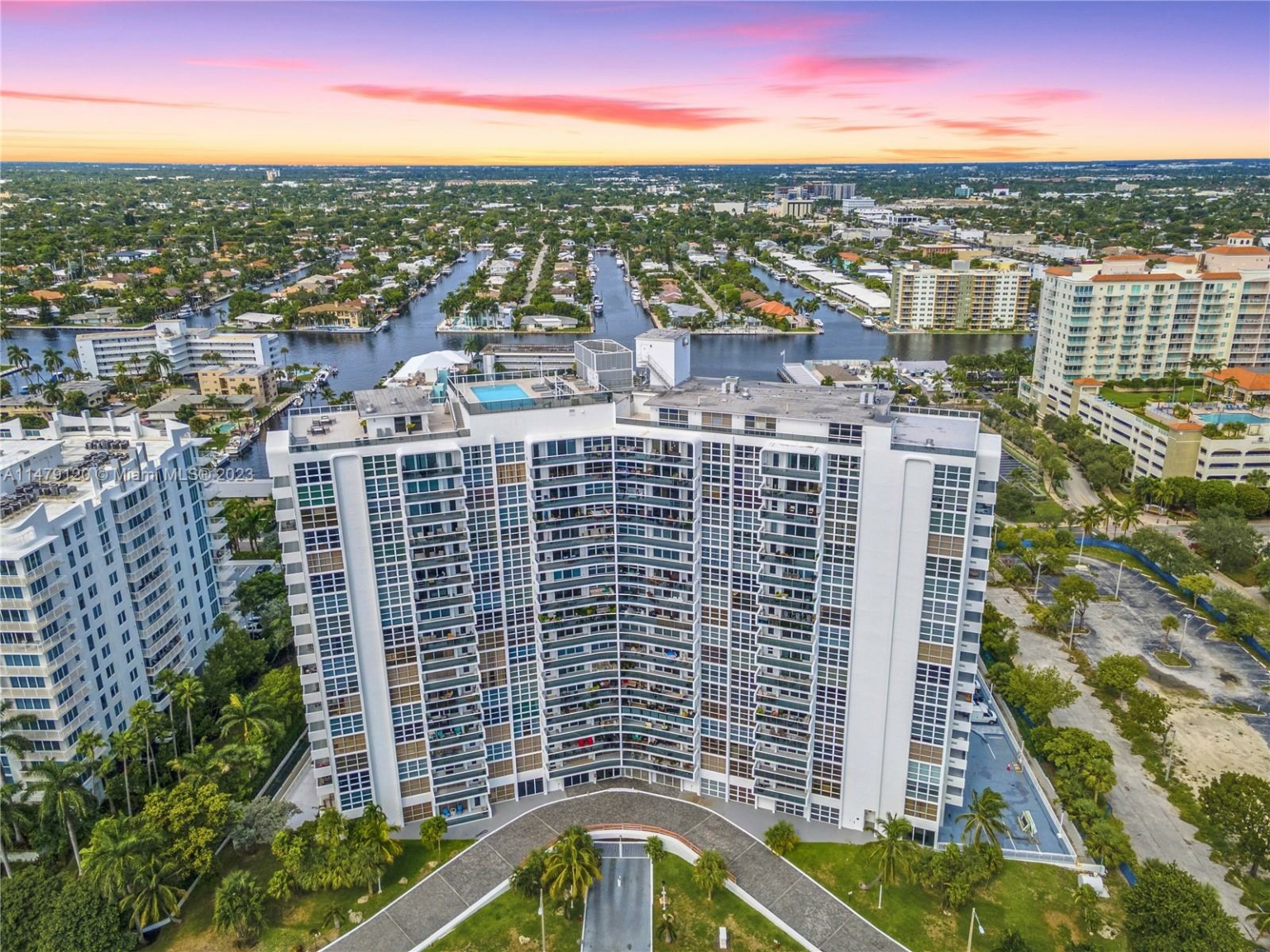 Real Estate in South Florida - Buy & Sell Properties | True Oak Realty