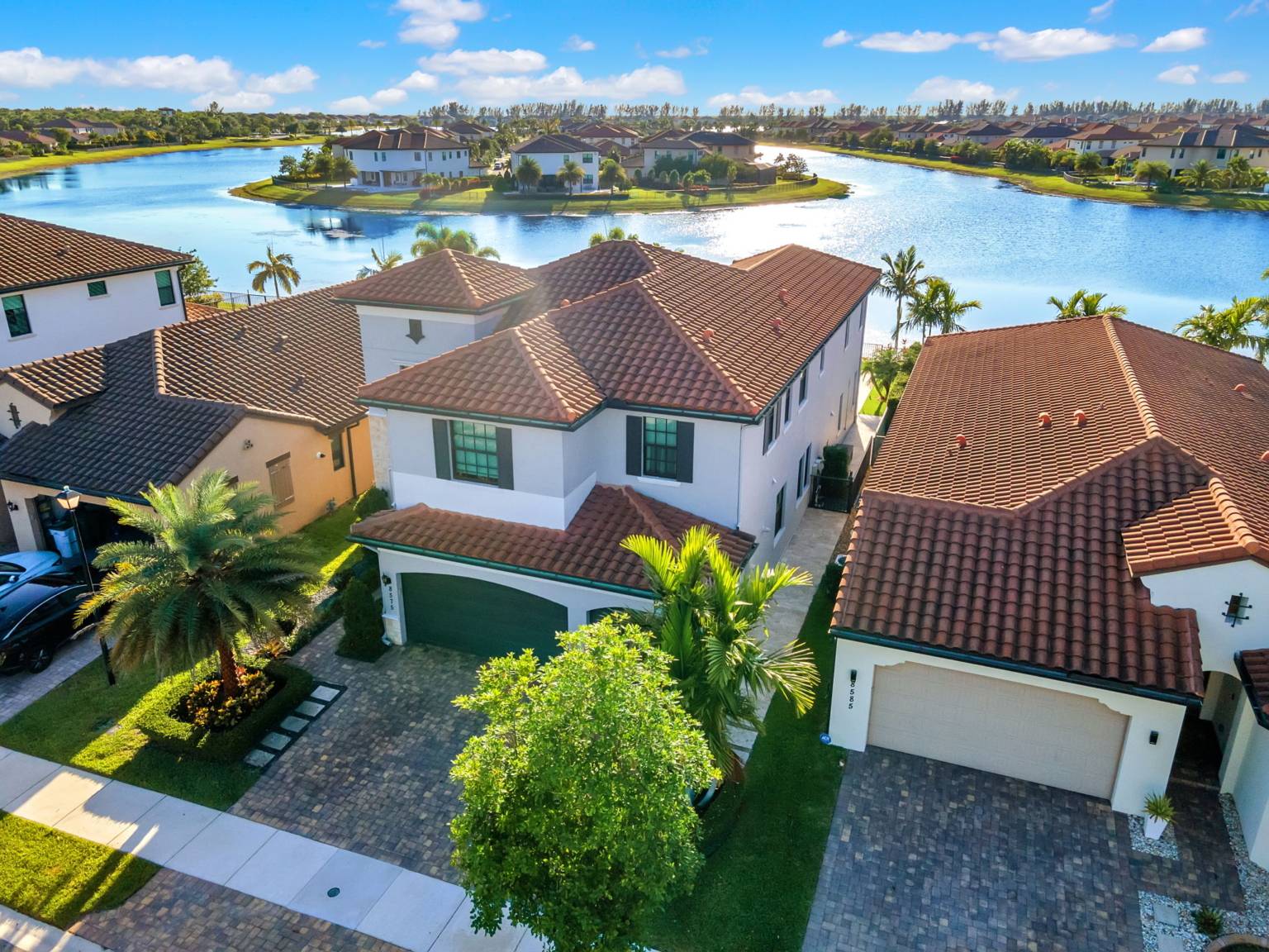 Real Estate in South Florida - Buy & Sell Properties | True Oak Realty